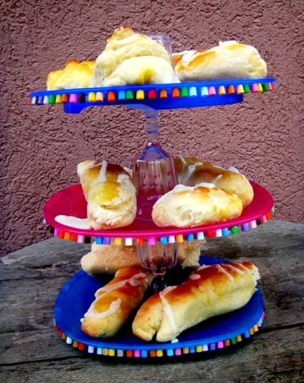 Cookie stand for children